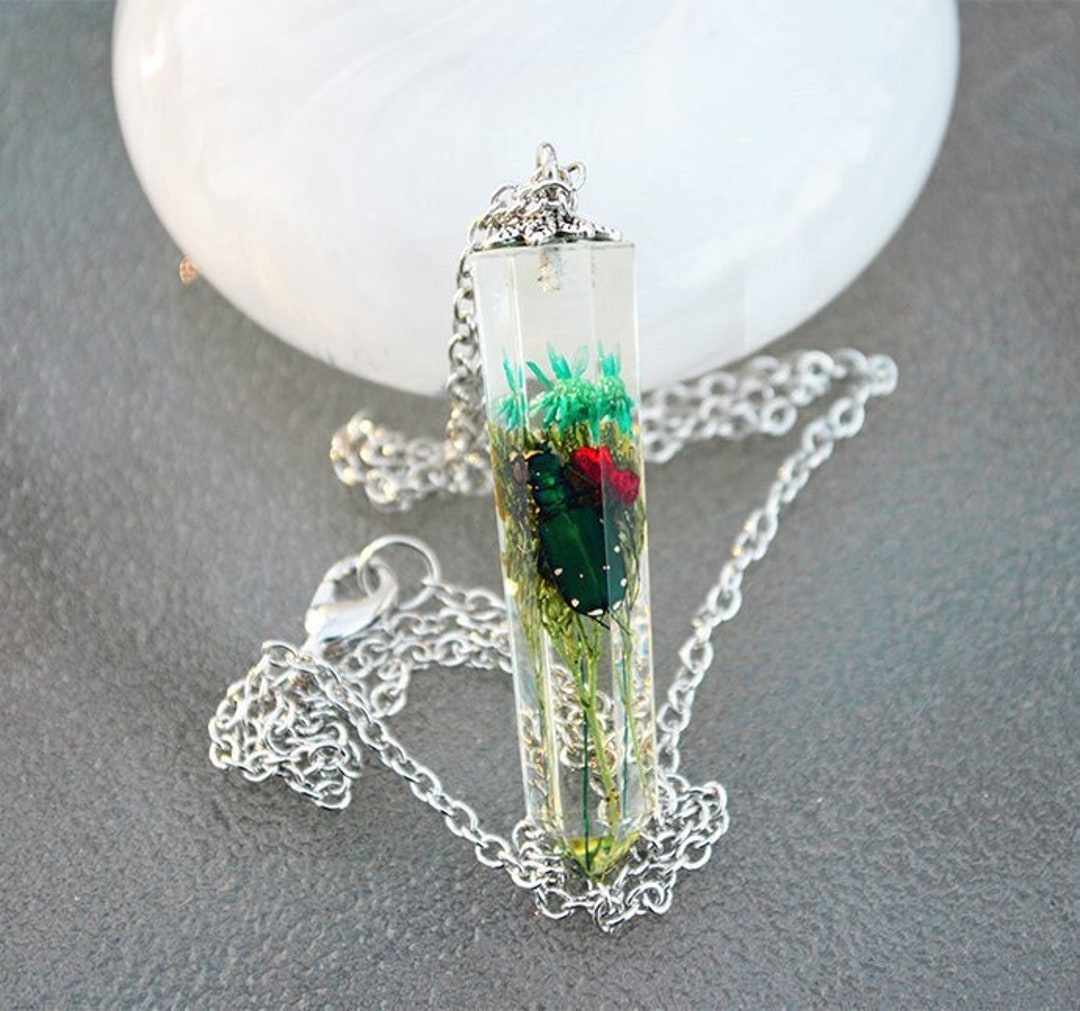 Real Bug Crystal Resin Pendant Necklace, Turquoise Hexagonal Point ...
