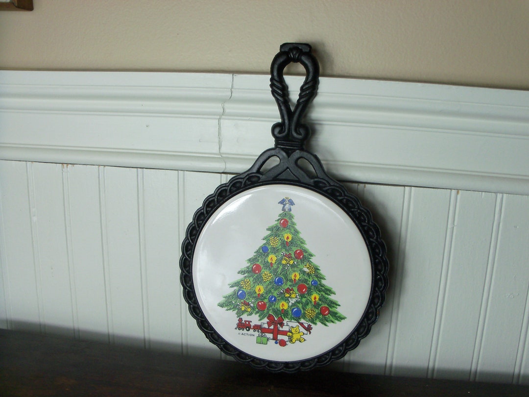 Vintage Christmas Trivet Hot Plate Kitchen Decor Holiday Decoration ...