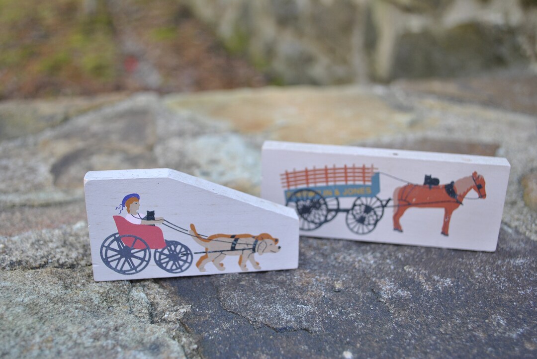Pair of Vintage Faline Cat's Meow Wagon Buggy Horse Tabletop Figurines ...