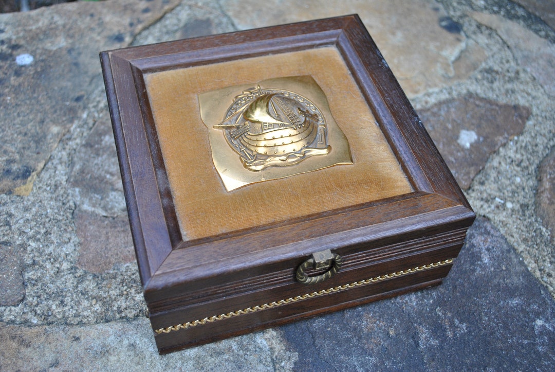 Musicbox Jewelry Box Vintage Wooden Ship Sailor Trinket Gold Detail ...
