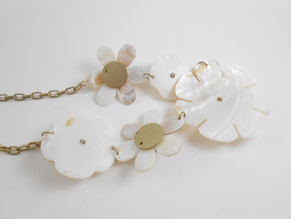 Carved shell flower necklace, statement necklace, Flo… - Gem