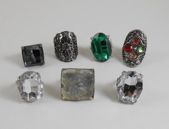 Assorted costume rings / Halloween Costume rings/ kid… - Gem