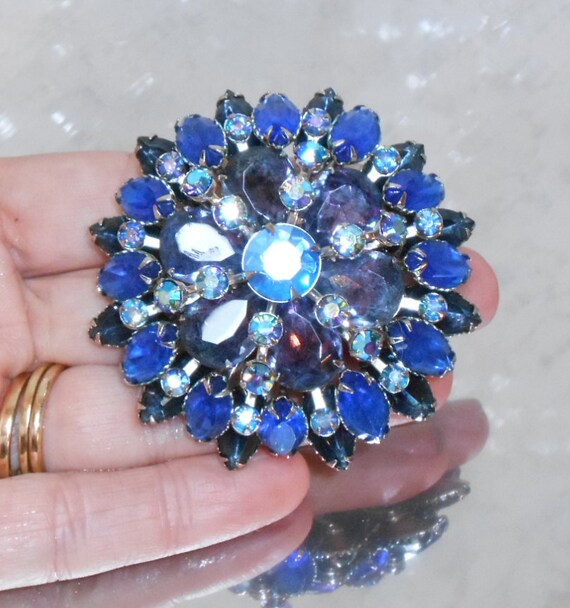 Vintage Round Dome Brooch Sapphire Blue Rhinestones - Gem