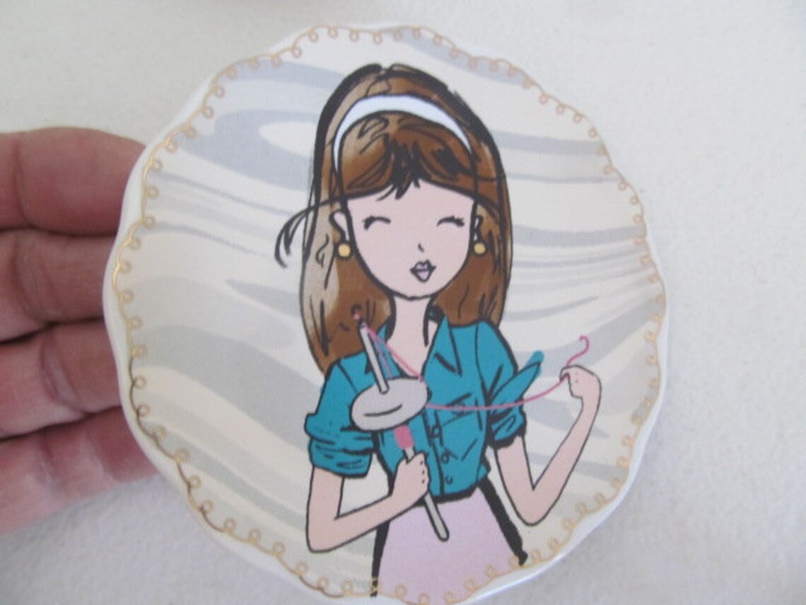 Spooling Yarn Gifts for Knitters Portrait Plates Knitting - Etsy