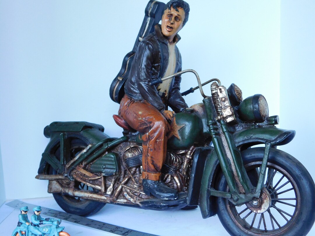 Huge Elvis Motorcycle Statue Motorcycle Elvis Guitar Memphis Motorcycle ...