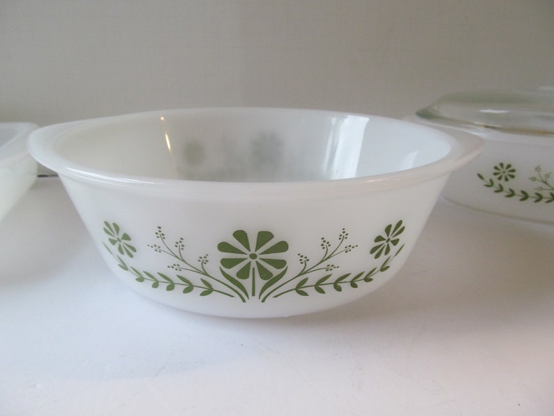 Green Glasbake Round Casserole Primrose Dream Baking Dish Green Daisy ...