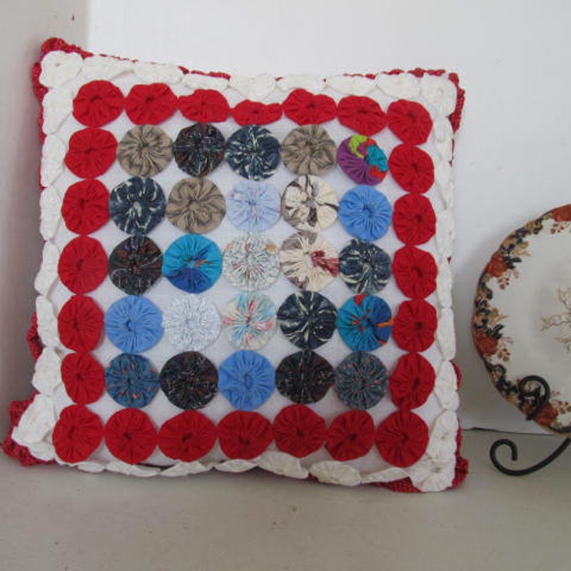 Yo Yo Pillow - Etsy