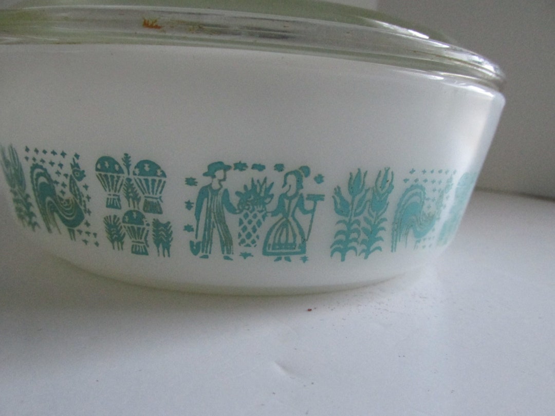 Pyrex Butter Print Casserole Turquoise White Covered Casserole Dishes ...