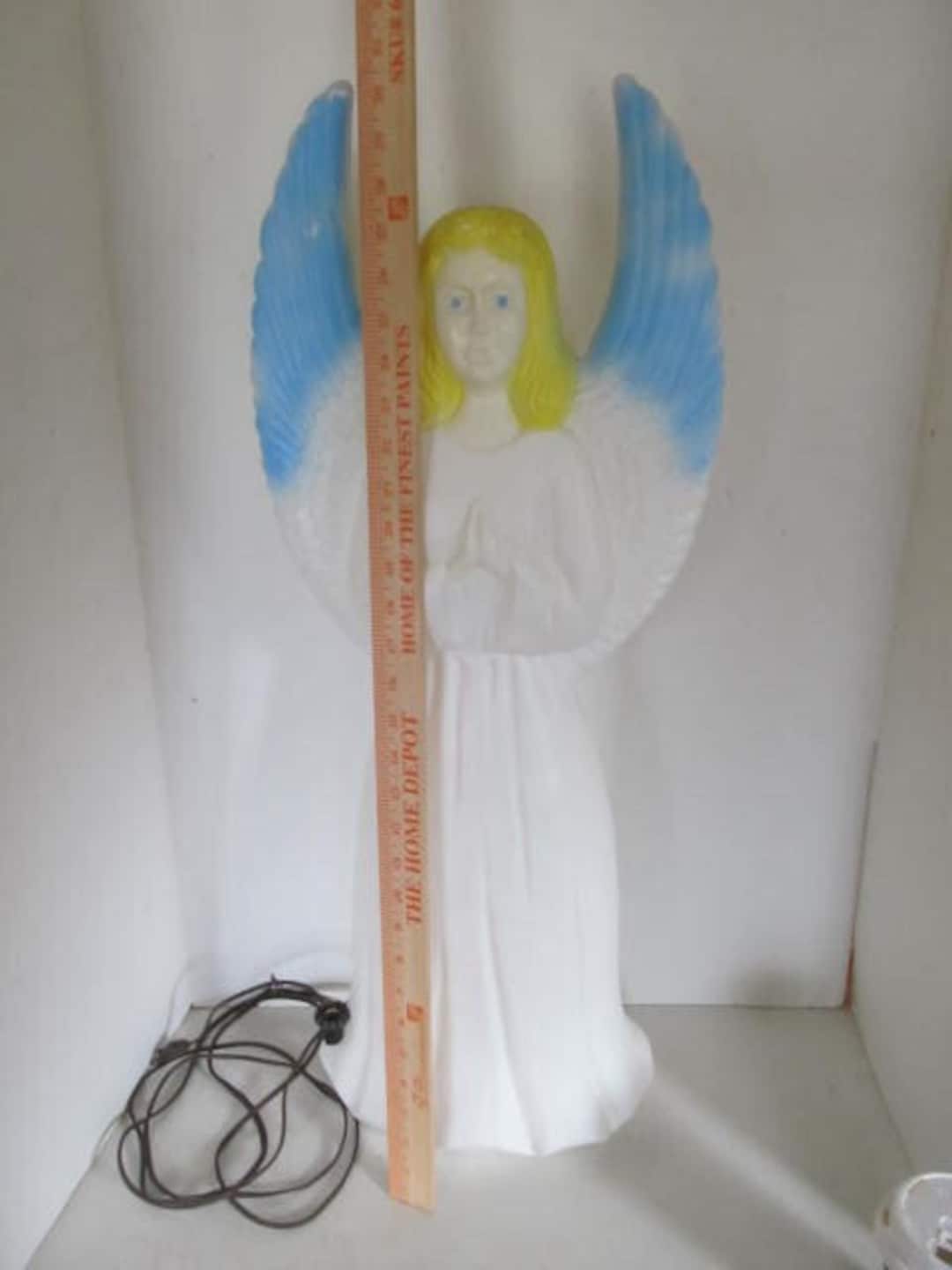 Lighted Angel Blow Mold Christmas Blow Molds Lighted Christmas Yard ...