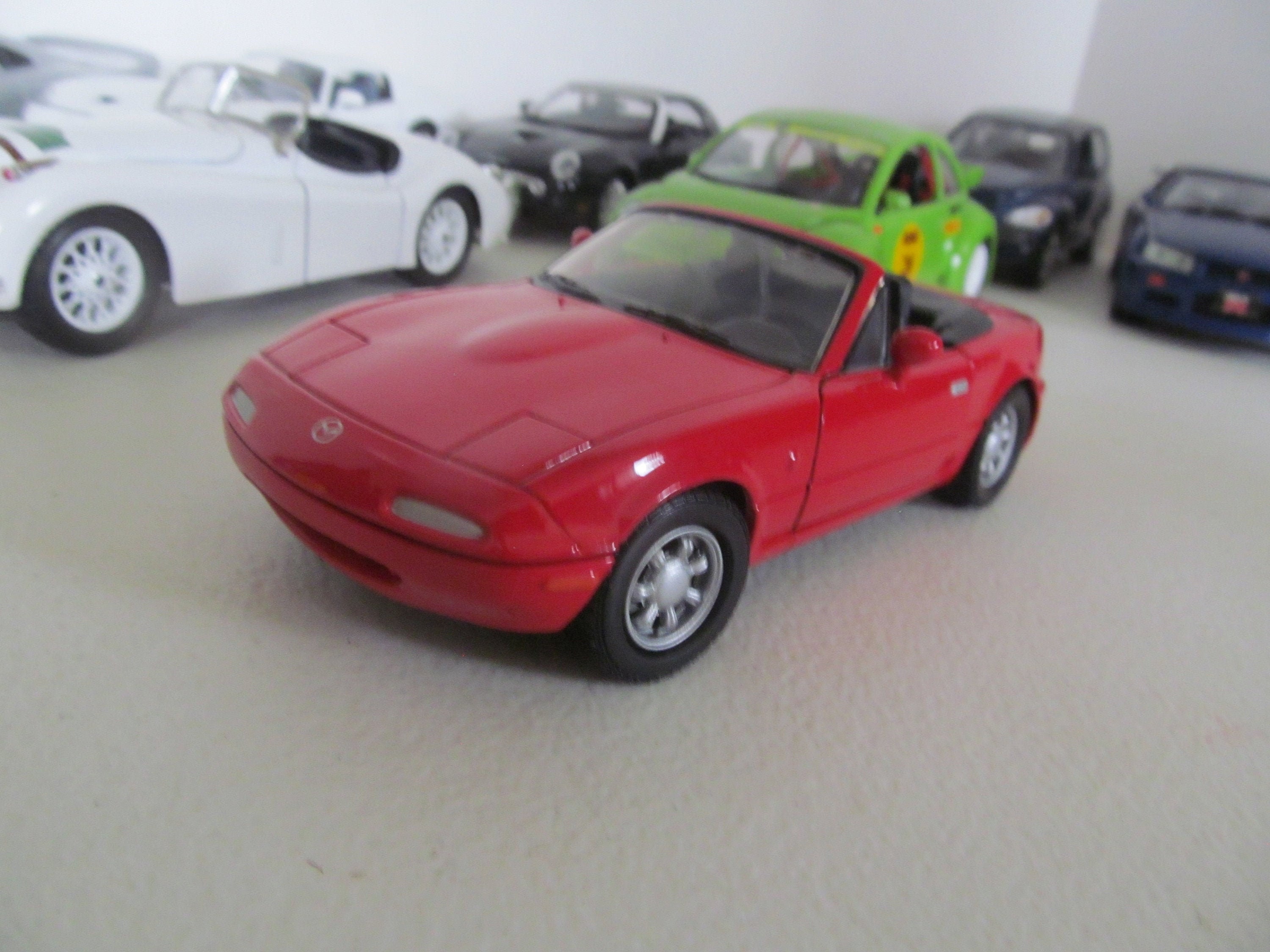 Toys Diecast Scale 1:64 Car Die Limited Ed 1999 Mazda MX-5 Miata #A77 ...