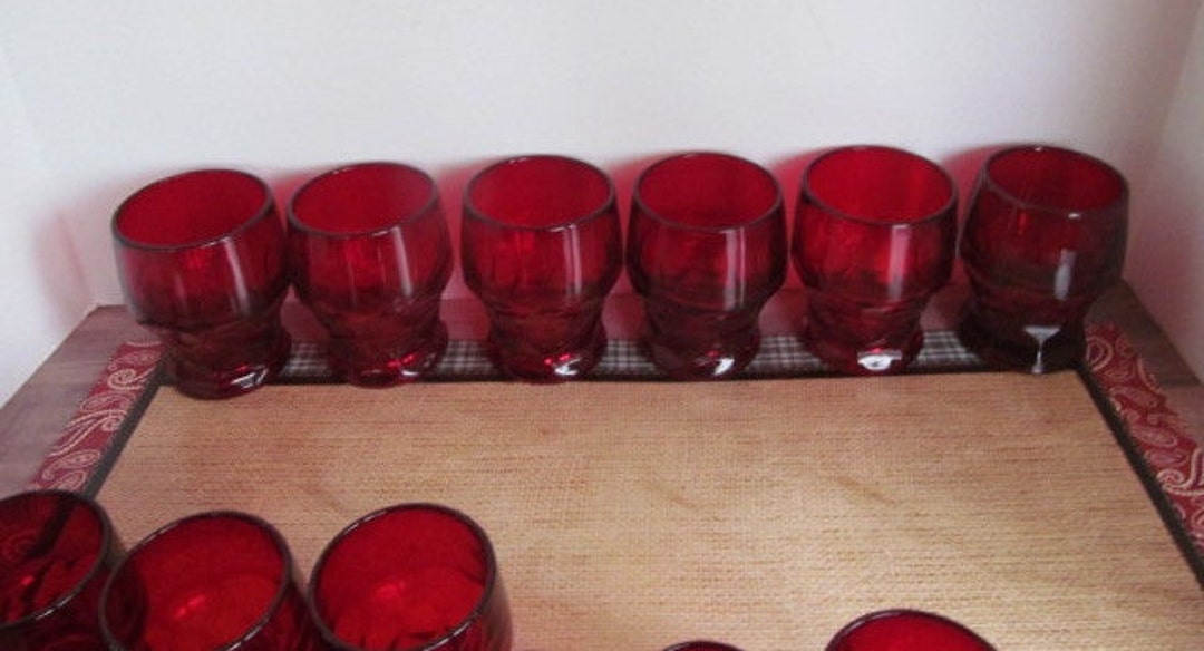 Set of 6 Ruby Red Thumbprint Pattern Glasses RED Georgian Thumbprint ...