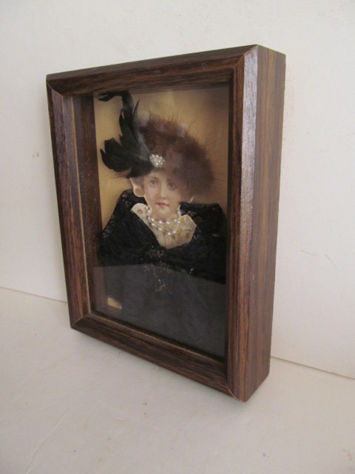 Memento Feathers and Fur Antique Victorian Shadow Box Picture Frame ...