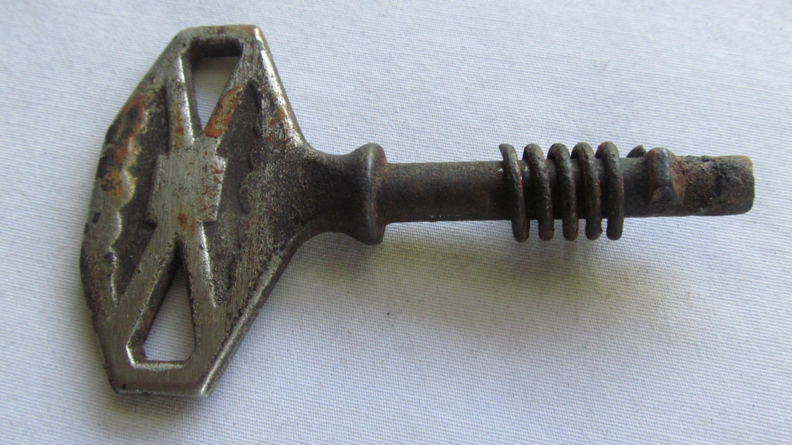 Rusty Antique Key Large Wind up Clock Key With Rusty Spring Antique ...