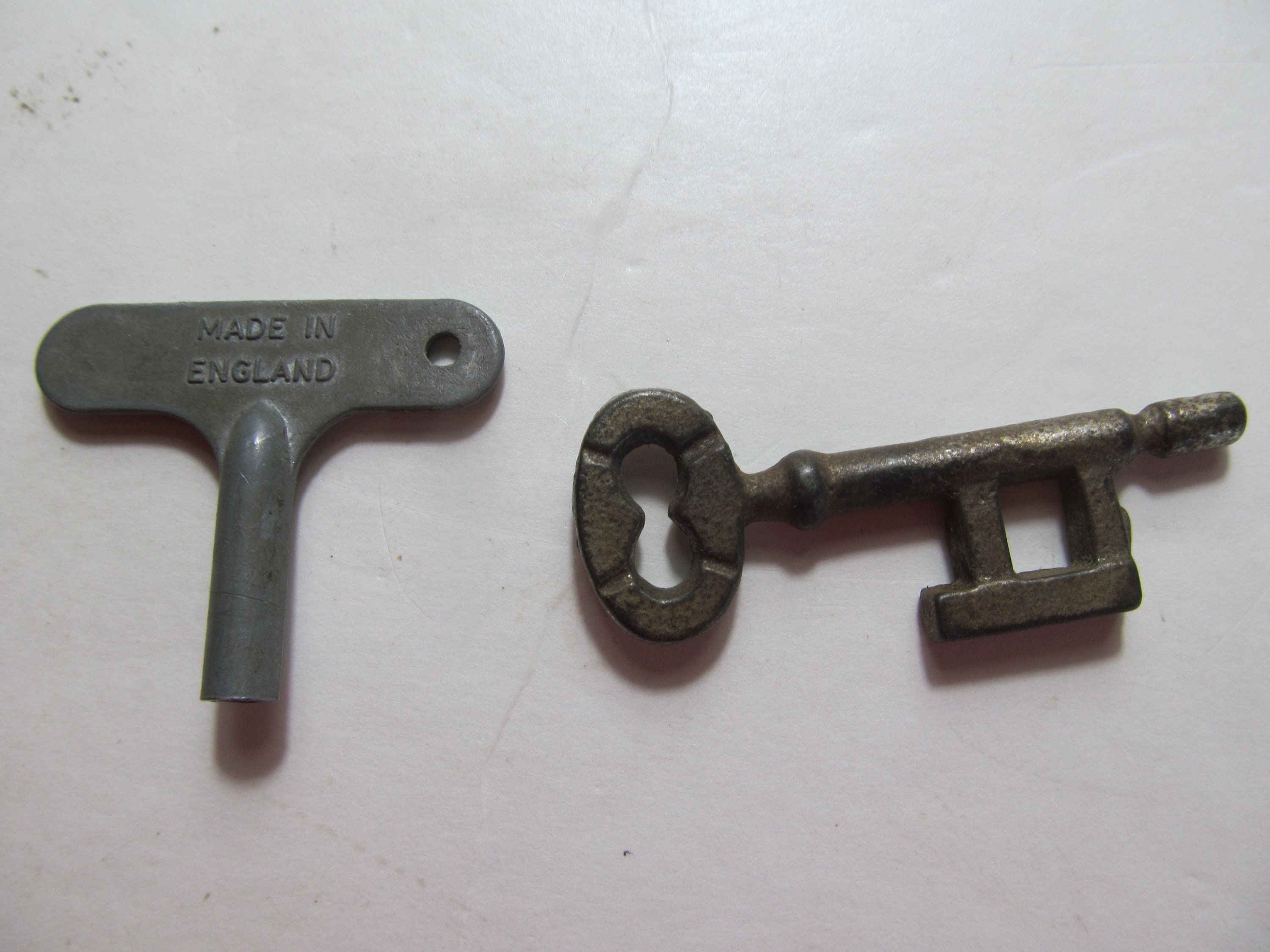 Rusty Antique Keys Large Wind Up Clock Key with Rusty Spring | Etsy