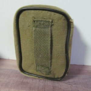 Army First Aid Kit With Belt Loop, Carry All First Aid Kit Military Red ...