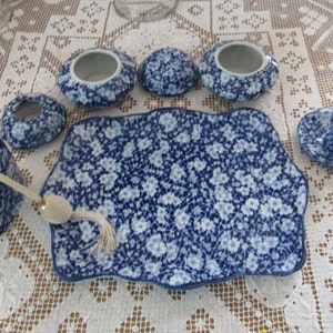 7 Pc CALICO Vanity Dresser Set Blue White Victoria Ware Ironstone Blue ...