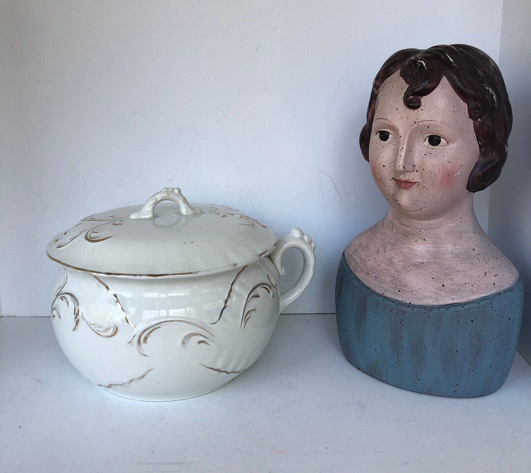 White and Gold Chamber Pot Commode Victorian Vanity Items Victorian ...