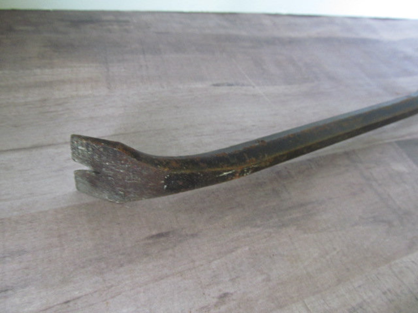Nail Puller Cast Iron Crow Bar Pry Bar Chisel Vintage Tools Dads Garage ...