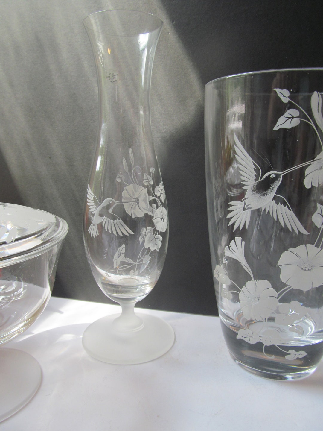 Avon Hummingbird Vase 24% Full Lead Crystal Hummingbird Pattern Avon ...