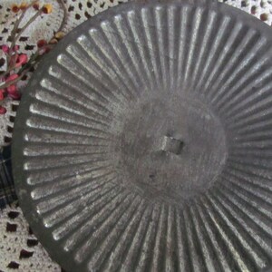 Primitive Country Farmhouse Decor Tin Rippled Cover Great Display ...
