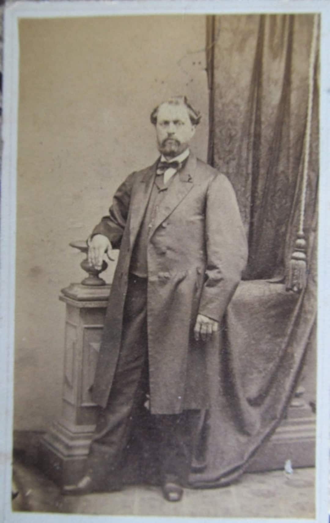 Antique Photograph Victorian Gentleman Photo Antique Cabinet Card Photo ...
