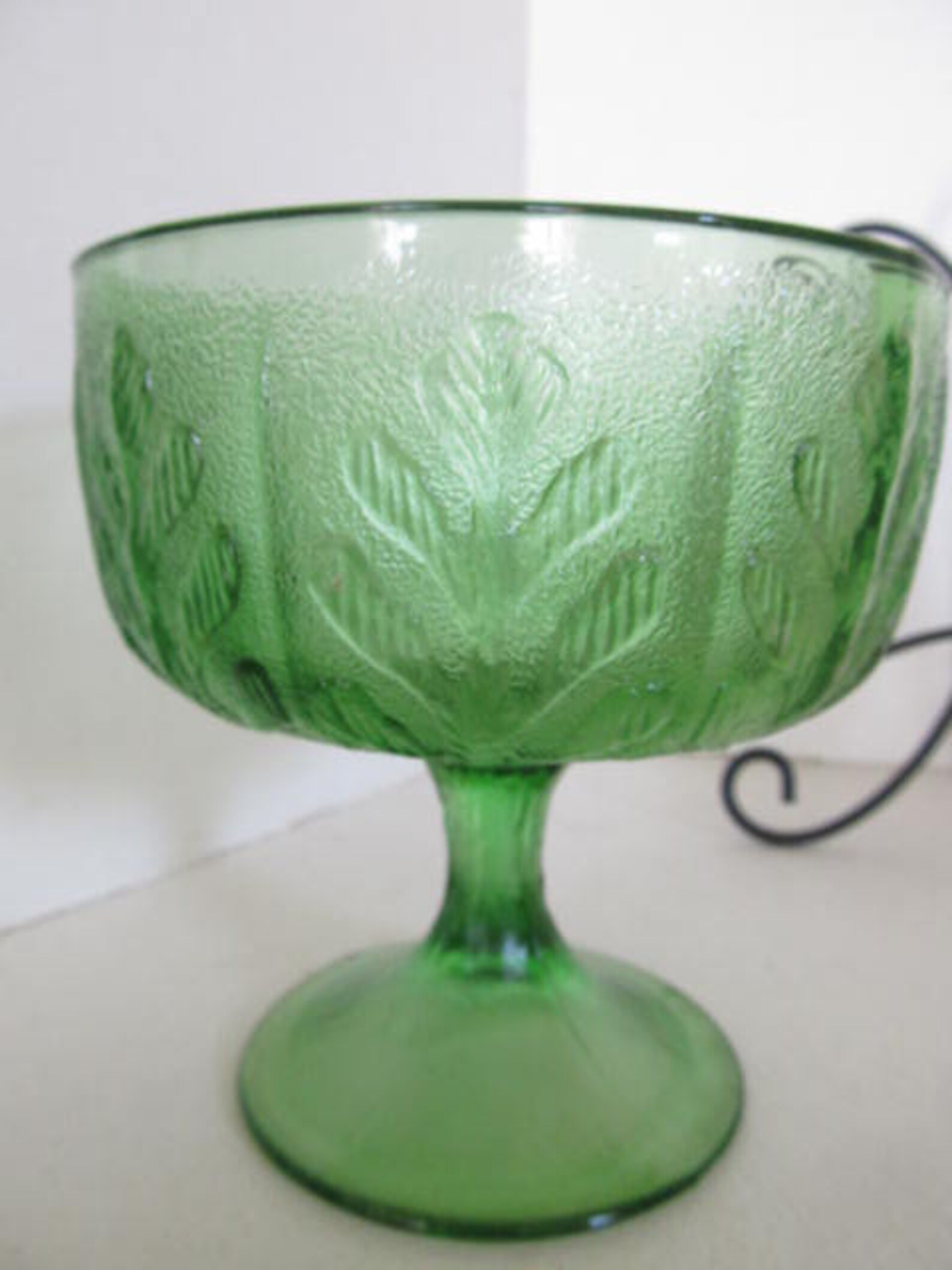 Avocado Green Glass Vase Green Glass Vintage Olive Green Glass - Etsy