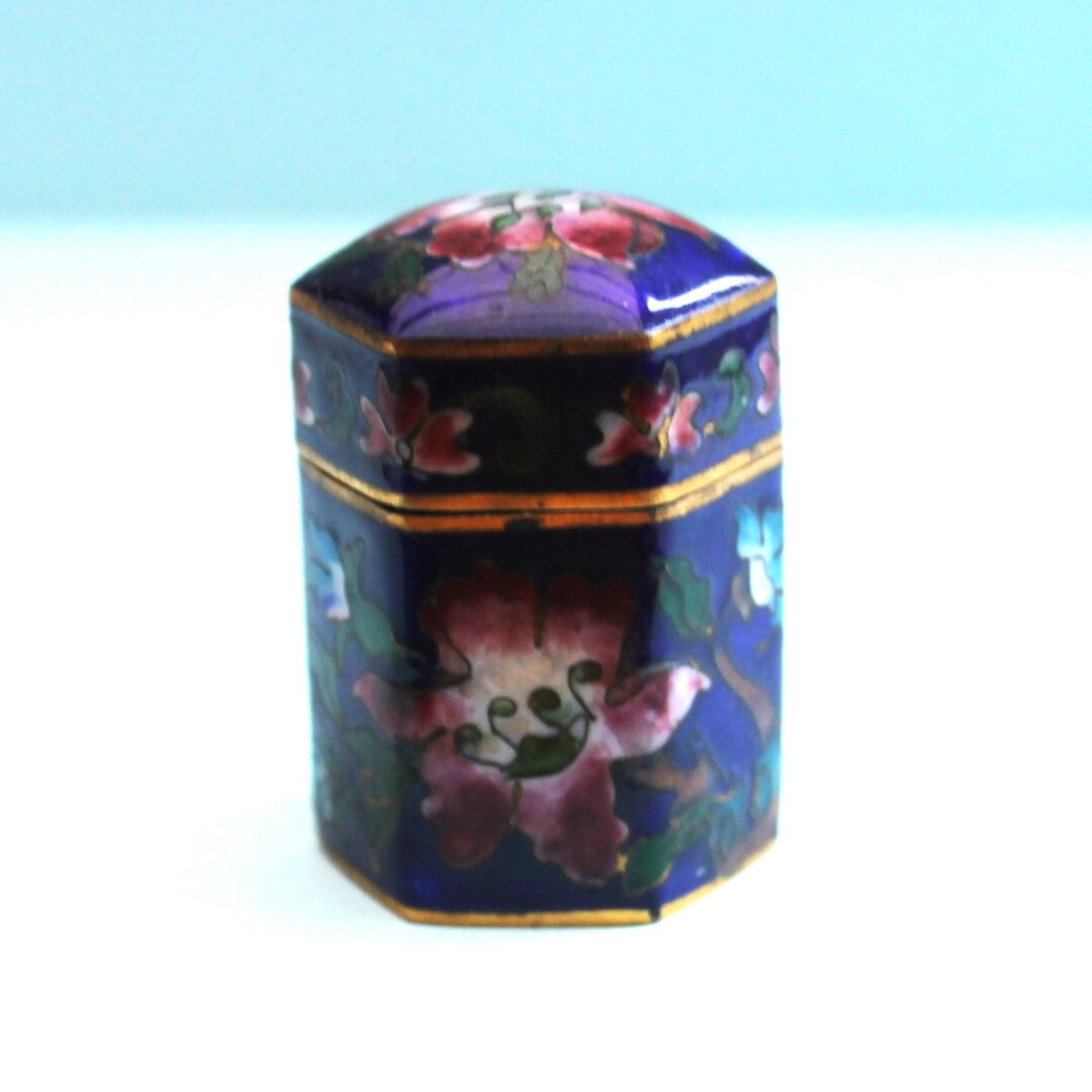 Vintage Chinese Enameled Tiny Cloisonné Pill Box/floral/dark Blue - Etsy