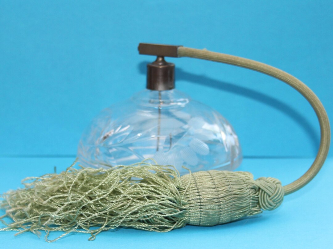 Collectable Art Deco Glass Perfume Bottle With Original Puffer - Etsy