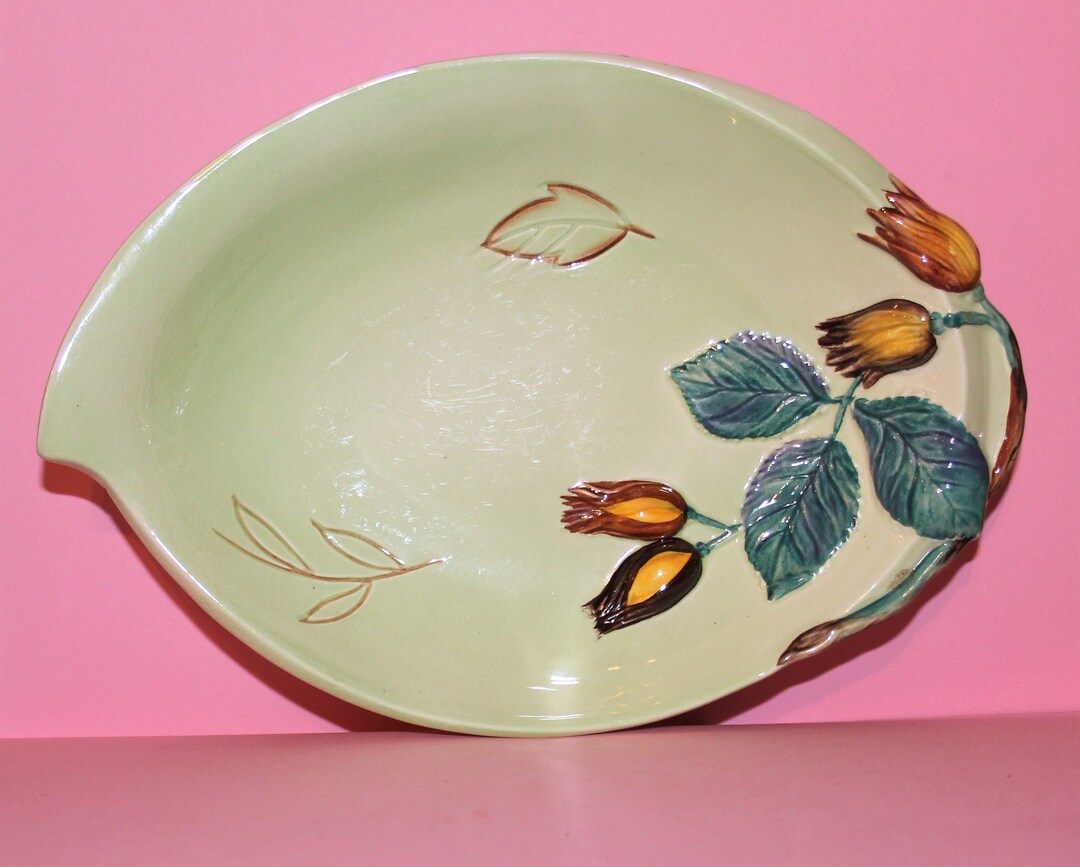 Art Deco Carlton Design Serving Bowl/ Australian Design/rose Hips - Etsy
