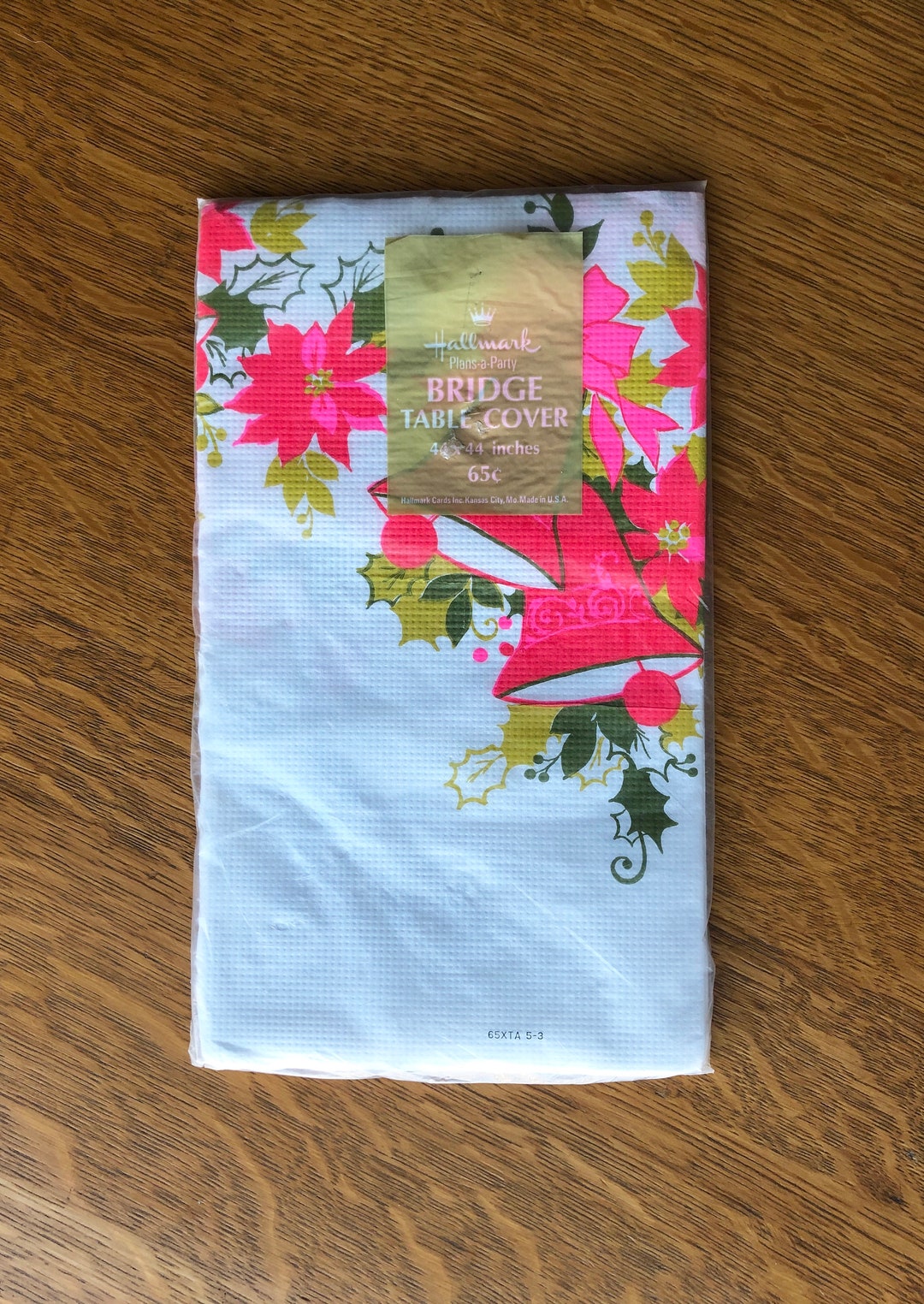 Vintage HALLMARK Holiday Bridge Table Cover, 44 X 44 Paper Tablecloth ...