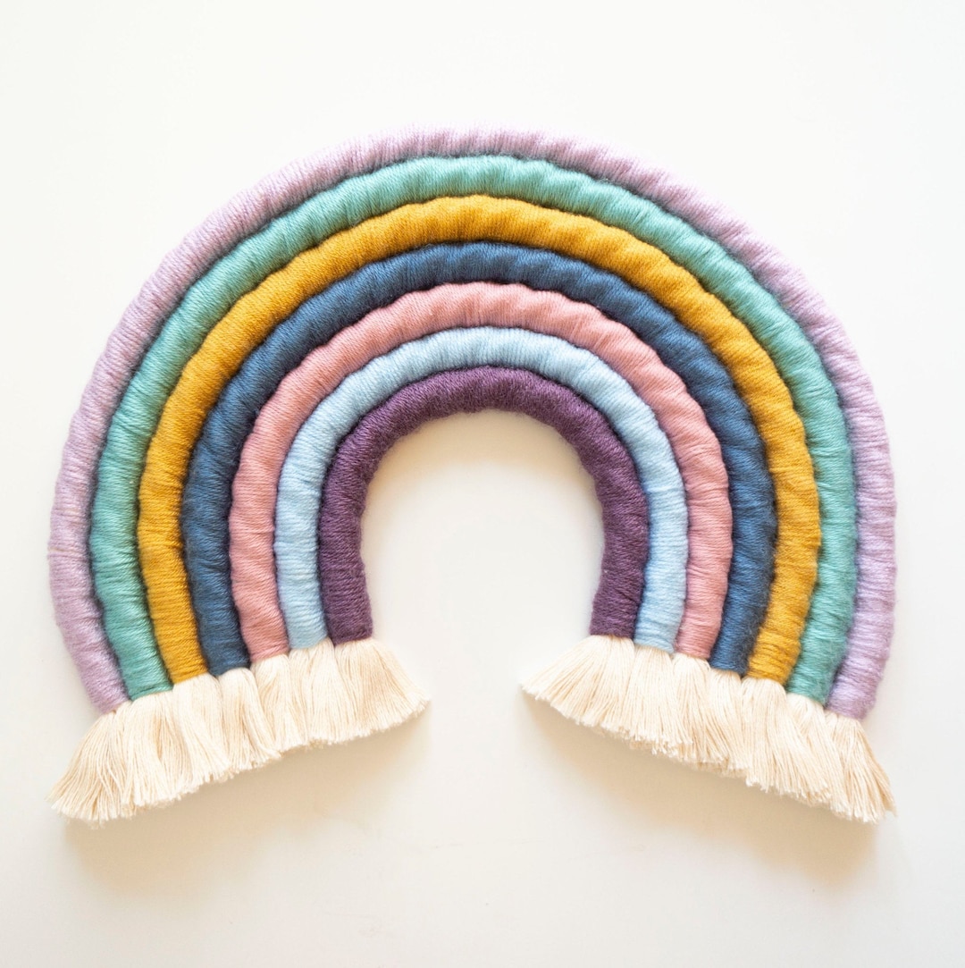 Macrame Rainbow / Wall Hanging / 7 Colors - Etsy