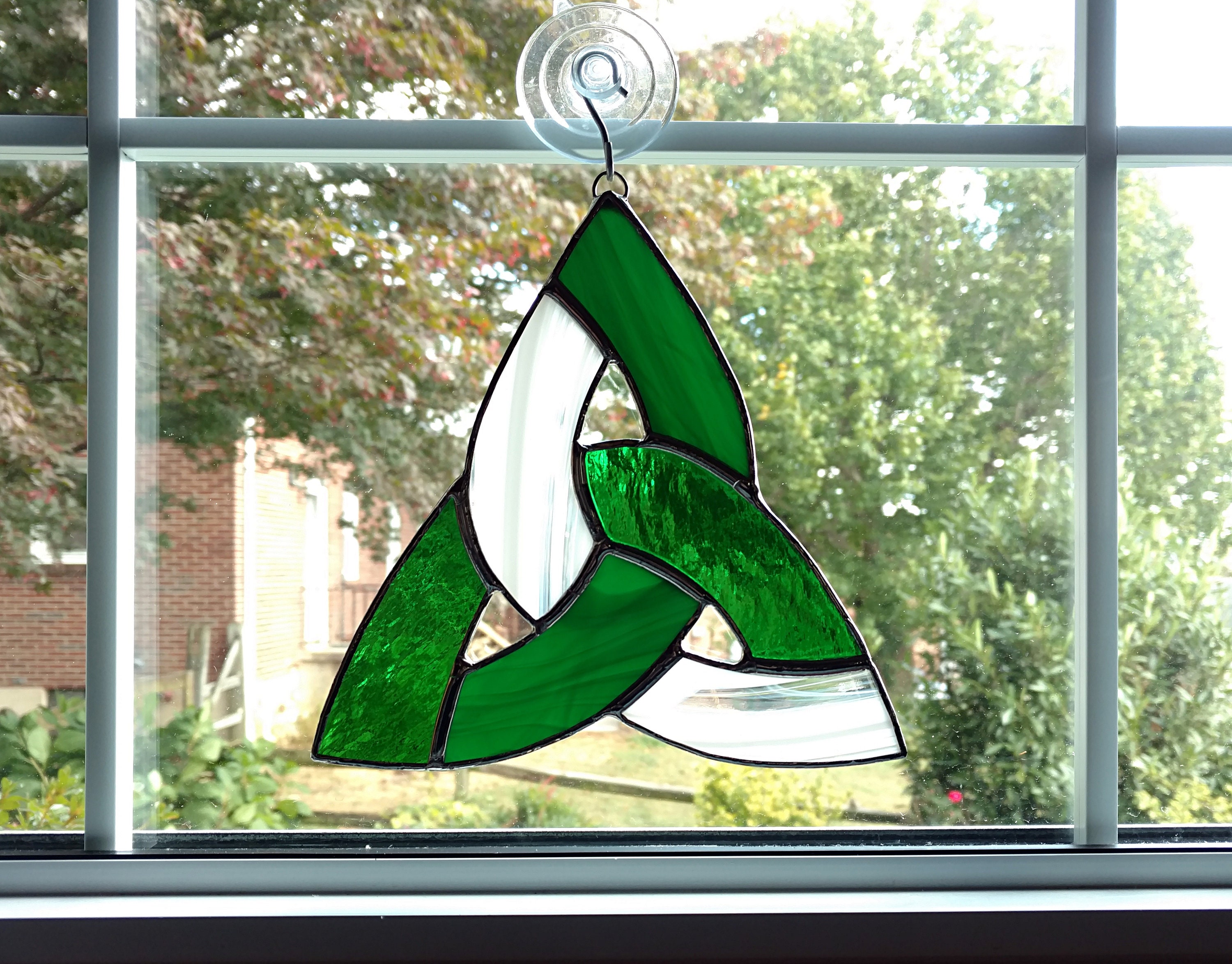 Celtic Knot Stained Glass Suncatcher: Emerald Green Trinity Knot ...