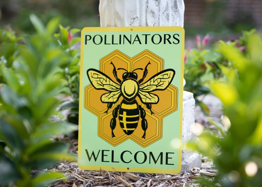 Gardening Gift, Bee Garden Sign, Pollinators Welcome Yard Art, Metal ...