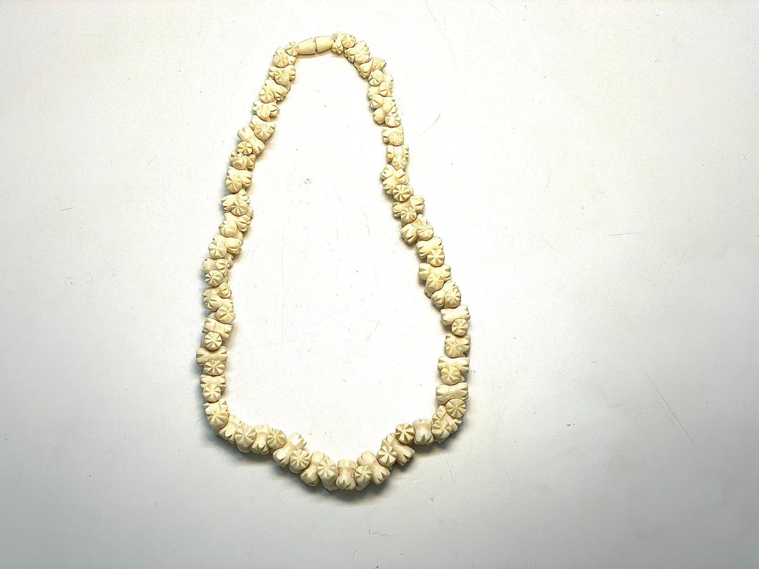 Vintage Carved Ox Bone Necklace, 18 Inch, Popcorn, Carved Bone Screw ...