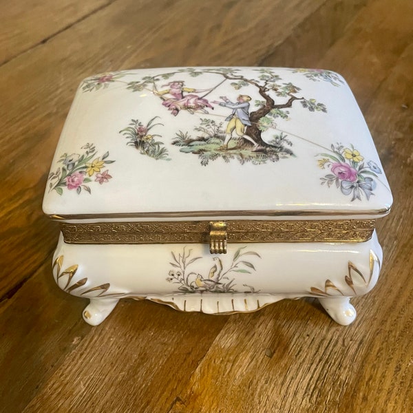 Porcelain Lidded Box - Etsy