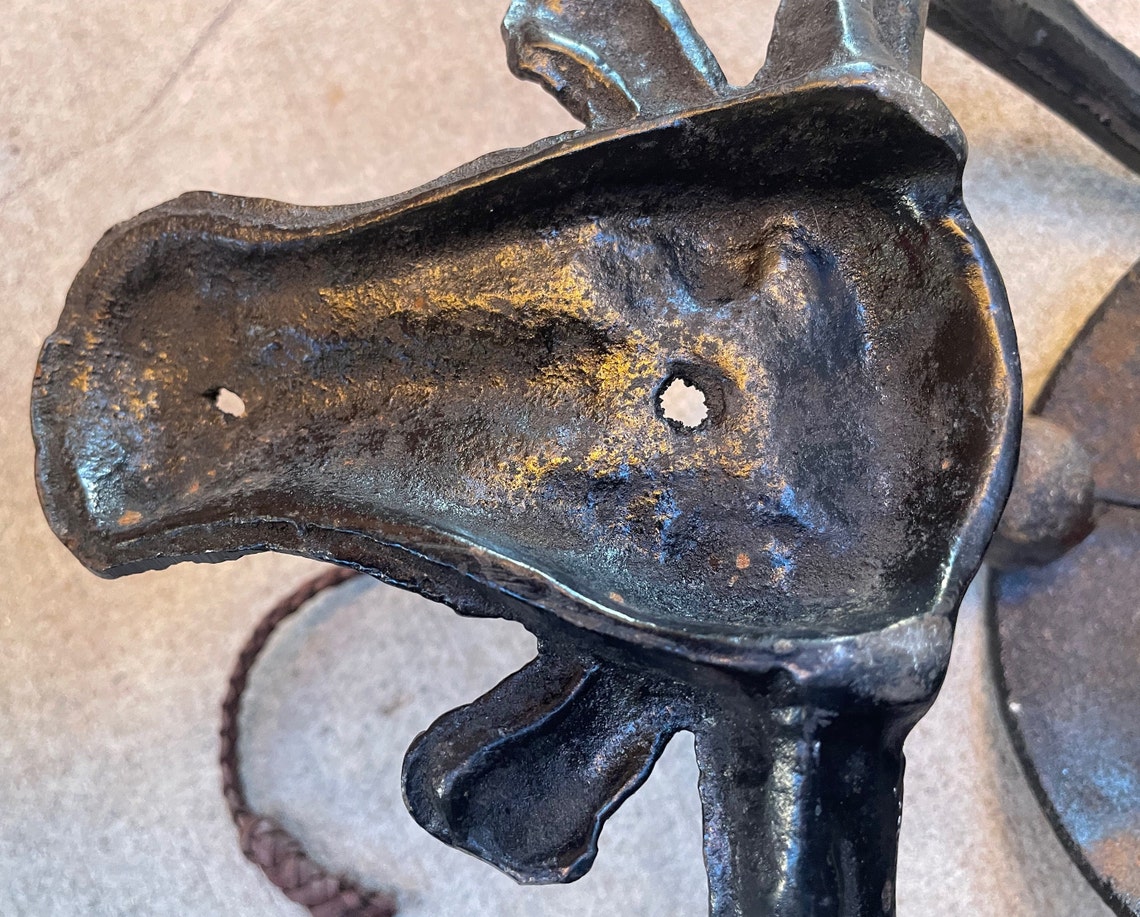 Ranch Dinner Bell Vintage Rustic Cast Iron Cow Bell Primitive Foundry ...