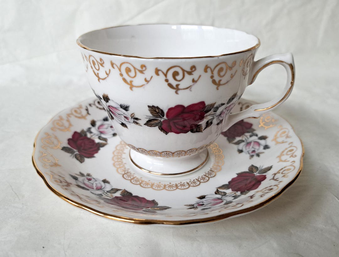 Colclough Bone China Cup & Saucer #8249, Dark Red Roses, Gold Scroll ...