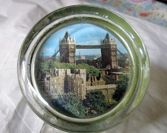 3-5/8 Round Glass Disc Paperweight TOWER BRIDGE London | Etsy