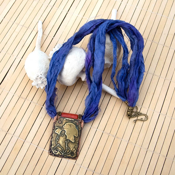 Geisha Necklace - Etsy