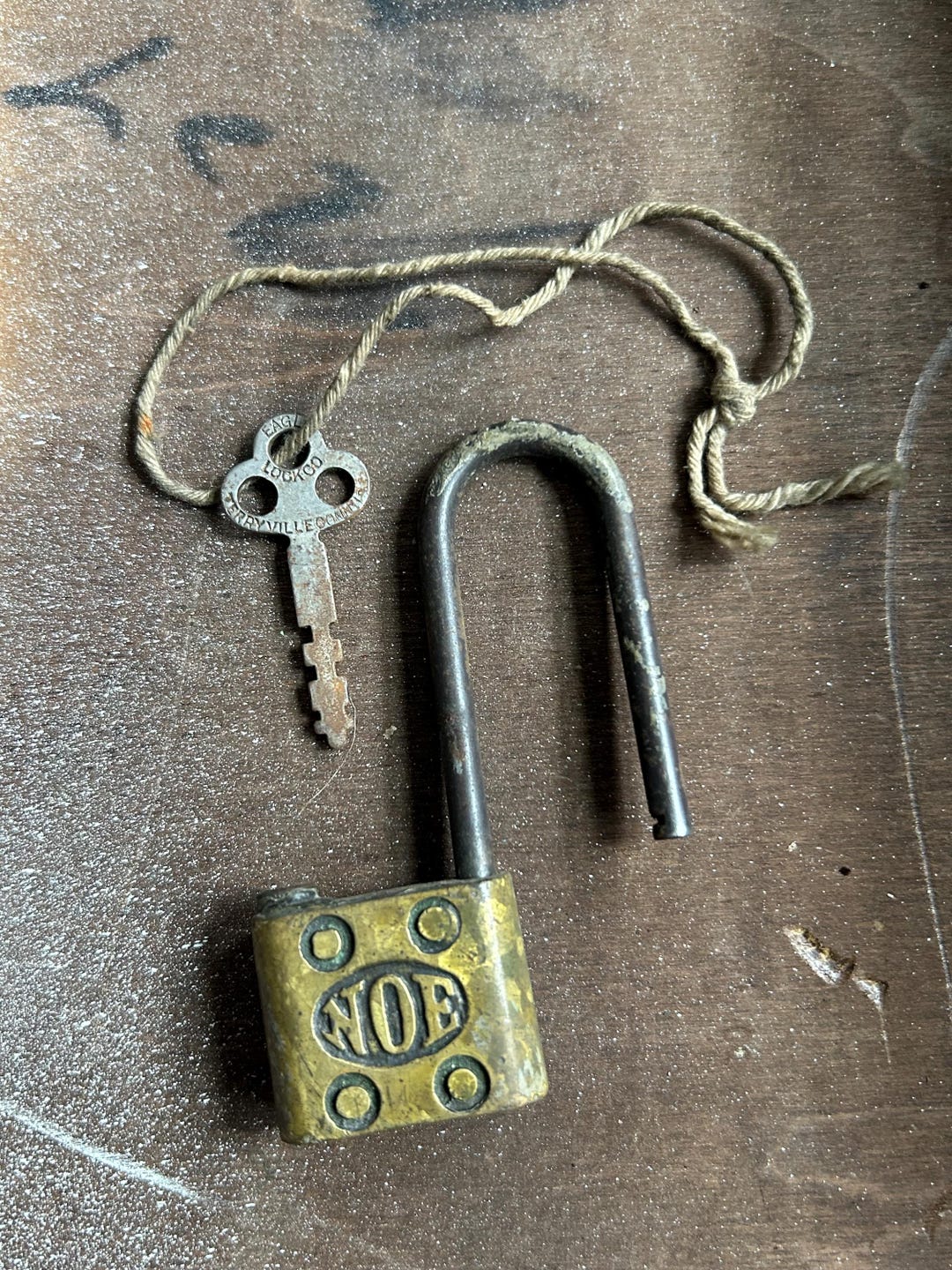 Noe Warded Padlock Vintage - Etsy