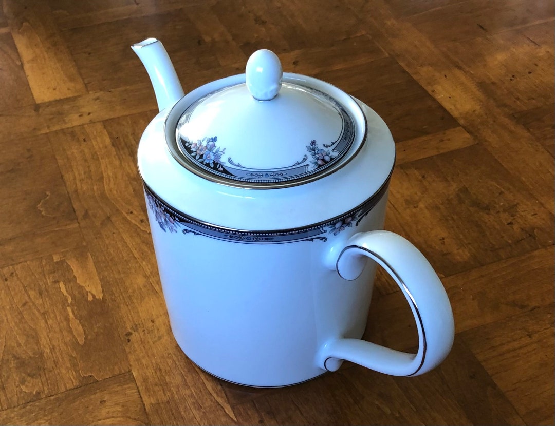 Vintage Noritake "squirewood" (pattern 4013) - Vintage Teapot - Etsy