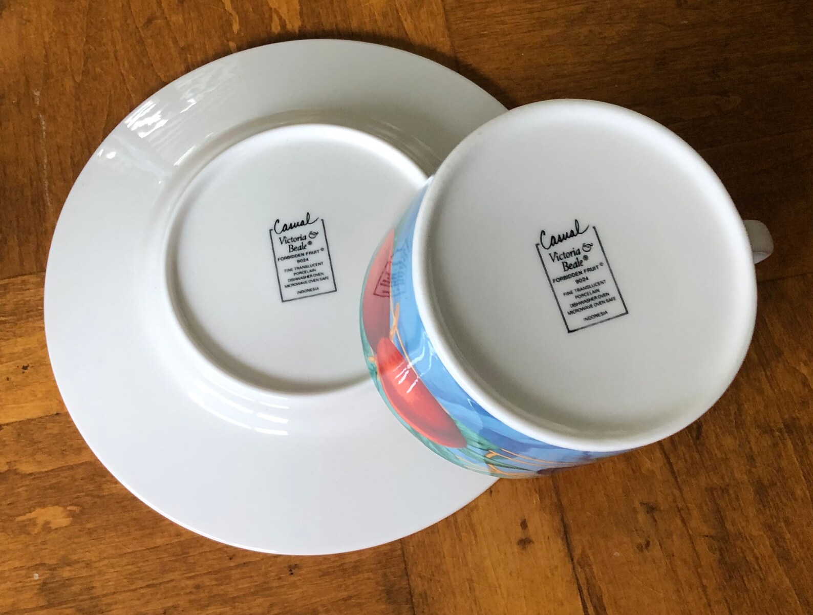 Vintage Victoria & Beale "forbidden Fruit" - Two Teacups and Two ...