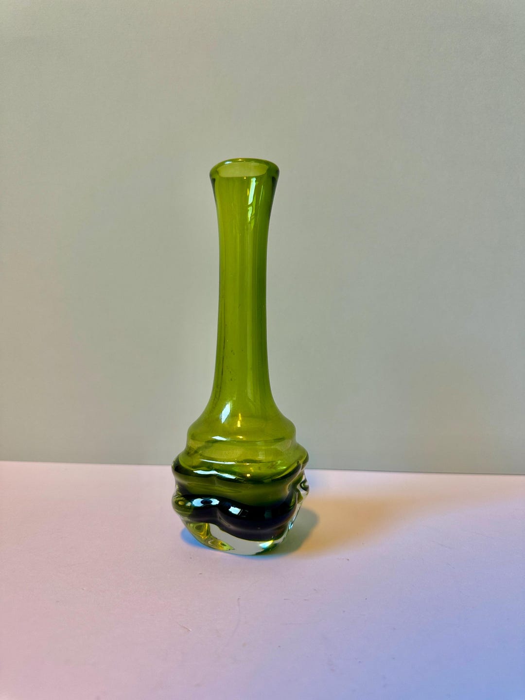 Vintage Emerald Green Art Glass Vase - Magnor Norway 1970s Retro Hoop ...