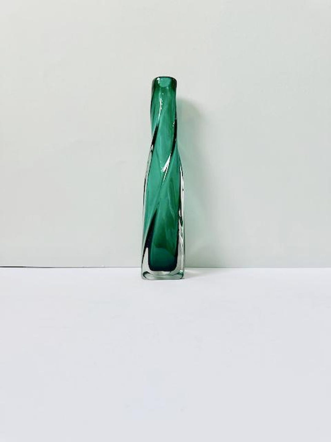 Vintage Emerald Green Art Glass Vase - Magnor Norway, 1970s Swirl ...