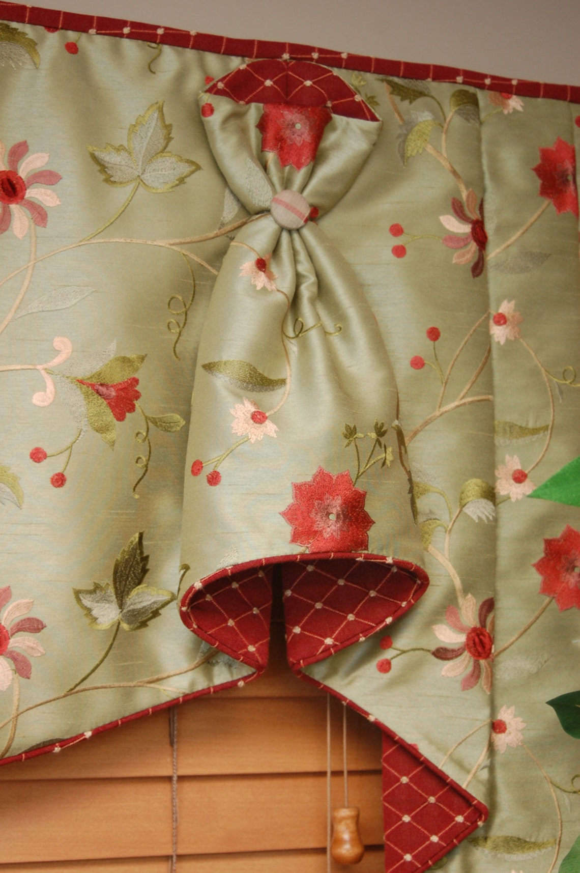 Custom Valance Hidden Rod Pocket With Jabots BUNNY NO EARS - Etsy Canada