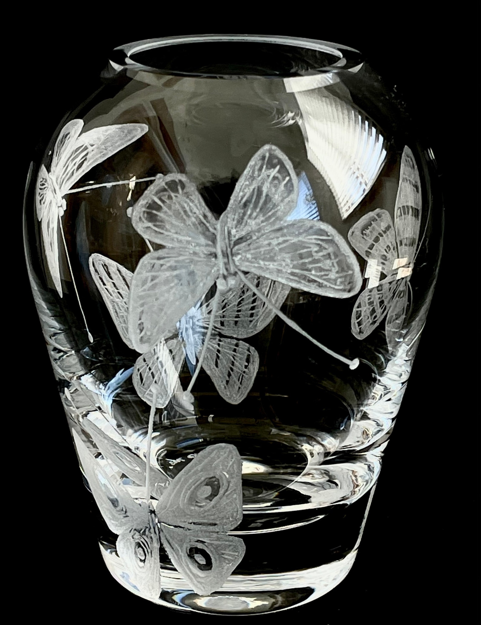 Vase, Engraved Butterfly, Hand Engraved, Hand Carved,bridal, Wild ...