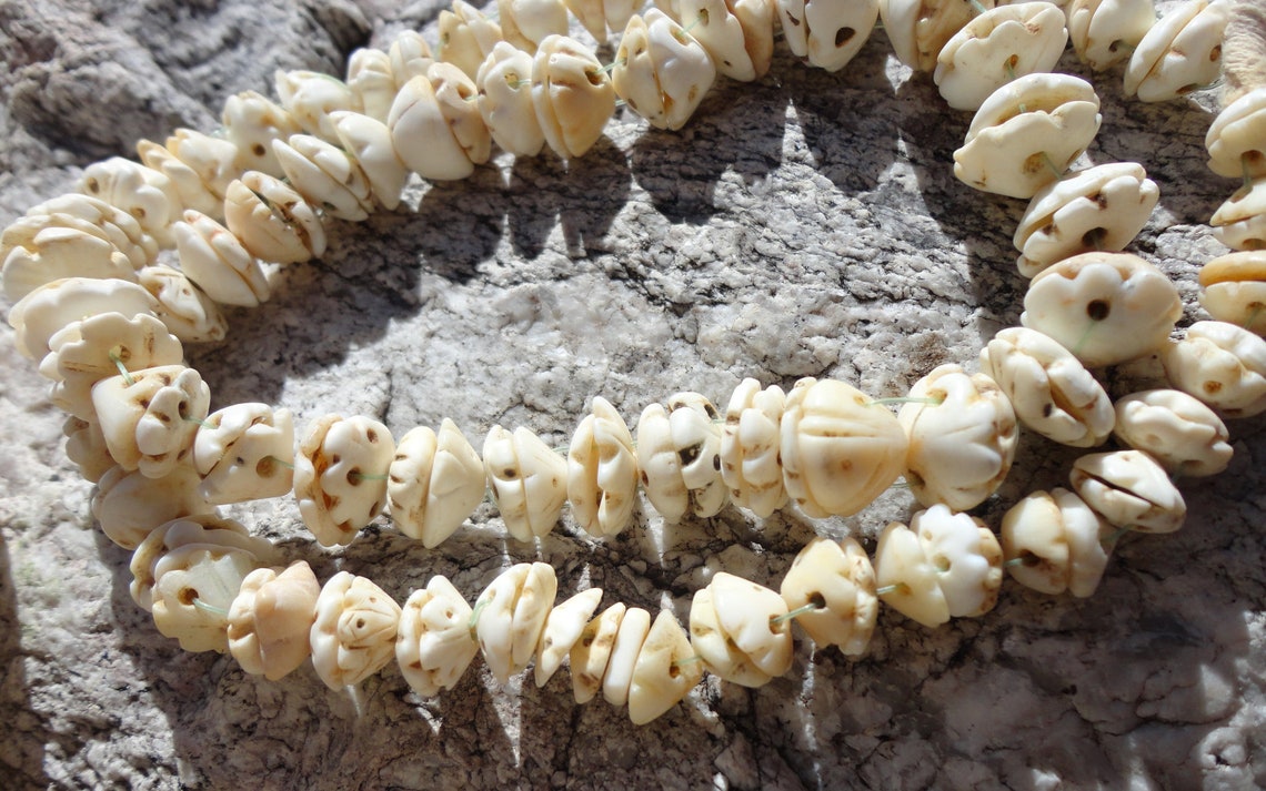 138 Antique Shell BEADS - Carved Mauritanian Conus- Moroccan, Berber ...