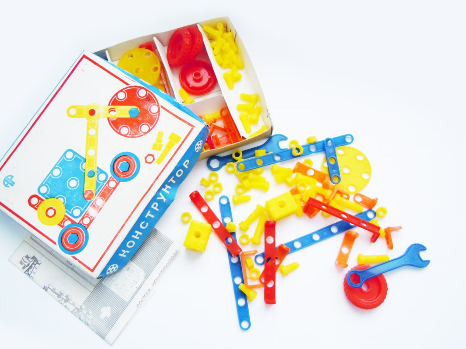 Kids Construction Toy. Connects Toy. Vintage Soviet Constructor Toy ...