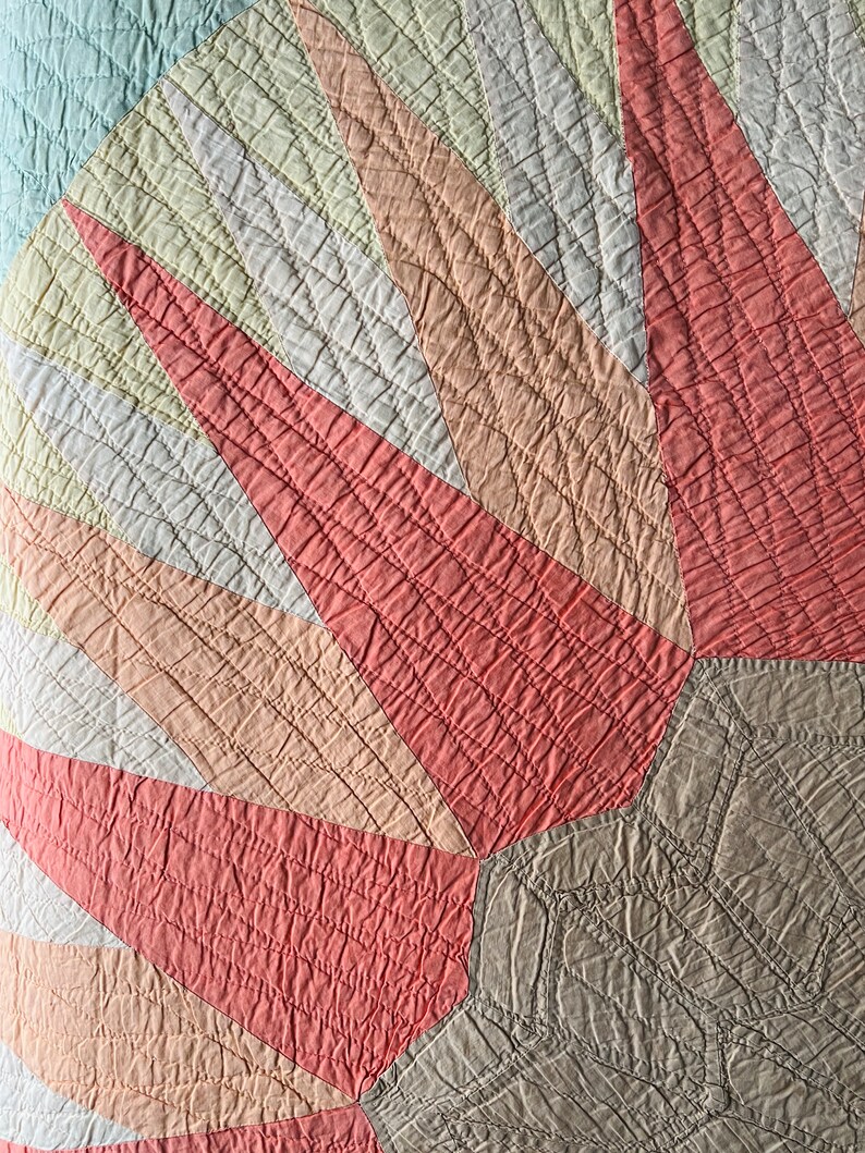 Vintage 1930s Rising Sun Quilt - Etsy