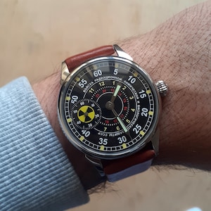 Soviet Watch "molnija"- "troops of Radiation, Chemical and Biological ...